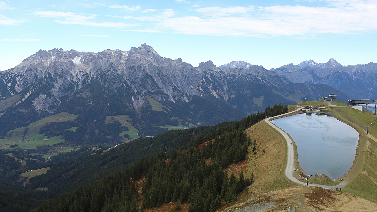 Großer Asitz Gipfelkreuz - Blick in die Leoganger Steinberge - Foto ...