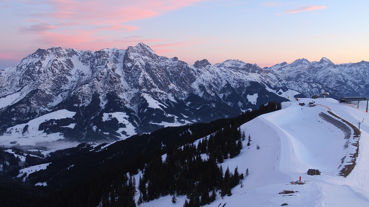 Großer Asitz Gipfelkreuz - Blick in die Leoganger Steinberge - Foto ...