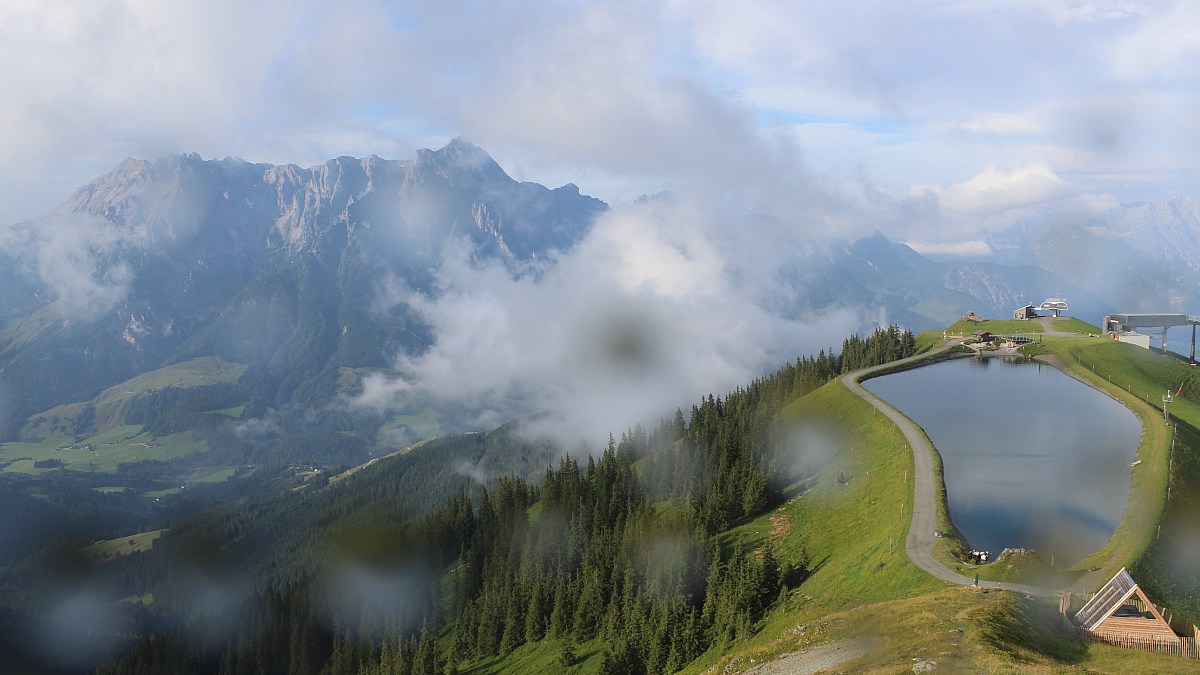 Großer Asitz Gipfelkreuz - Blick in die Leoganger Steinberge - Foto ...