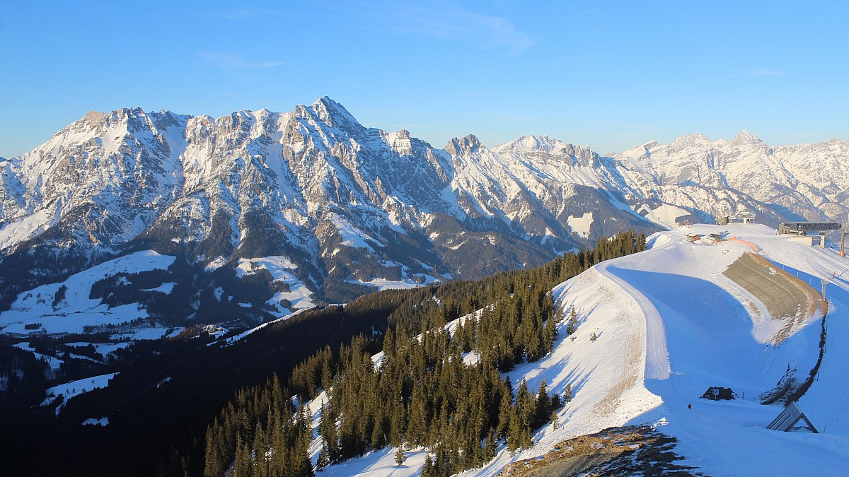 Großer Asitz Gipfelkreuz - Blick in die Leoganger Steinberge - Foto ...