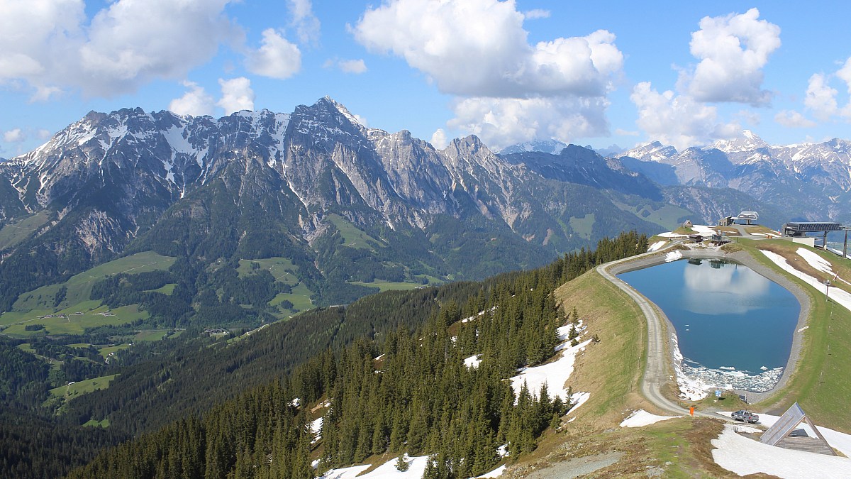 Großer Asitz Gipfelkreuz - Blick in die Leoganger Steinberge - Foto ...