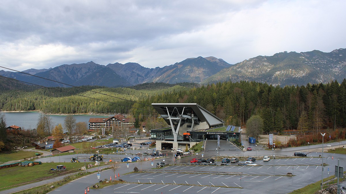 Bayerische Zugspitzbahn - Seilbahn Zugspitze - Talstation - Foto-Webcam.eu
