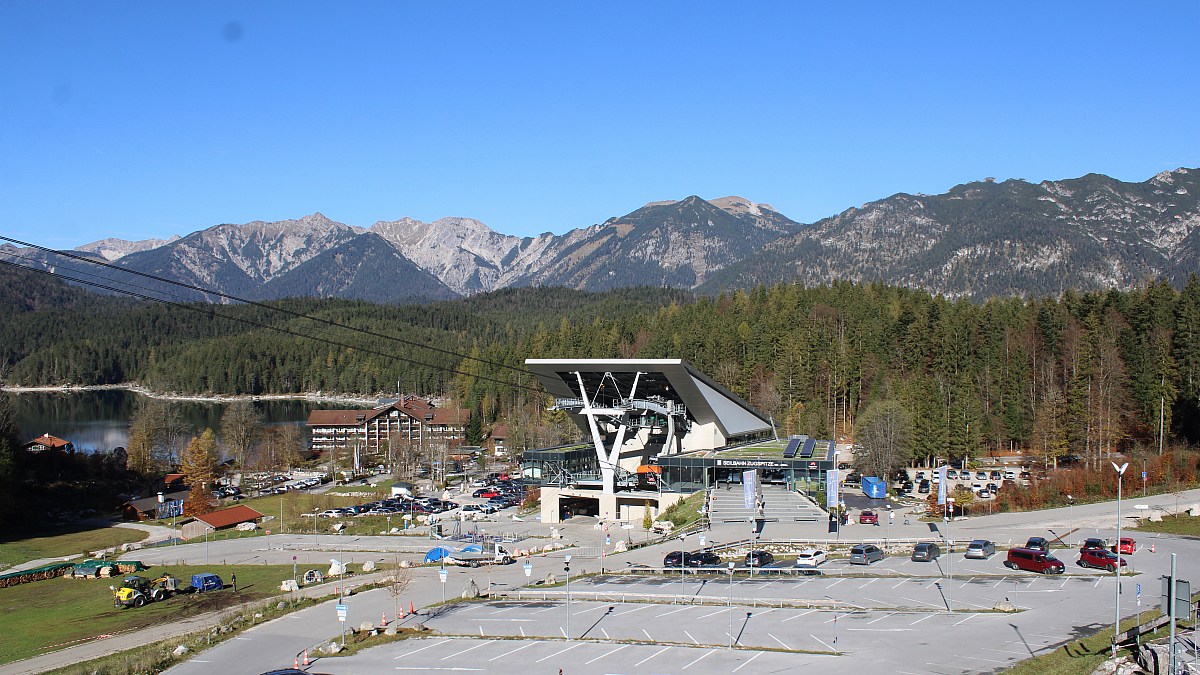 Bayerische Zugspitzbahn - Seilbahn Zugspitze - Talstation - Foto-Webcam.eu