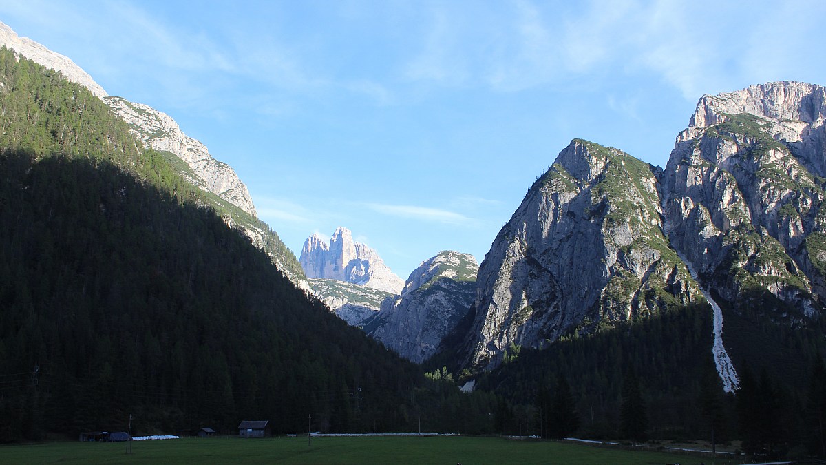 Toblach / Dobbiaco - Drei-Zinnen-Blick / Vista Tre Cime / View of the ...