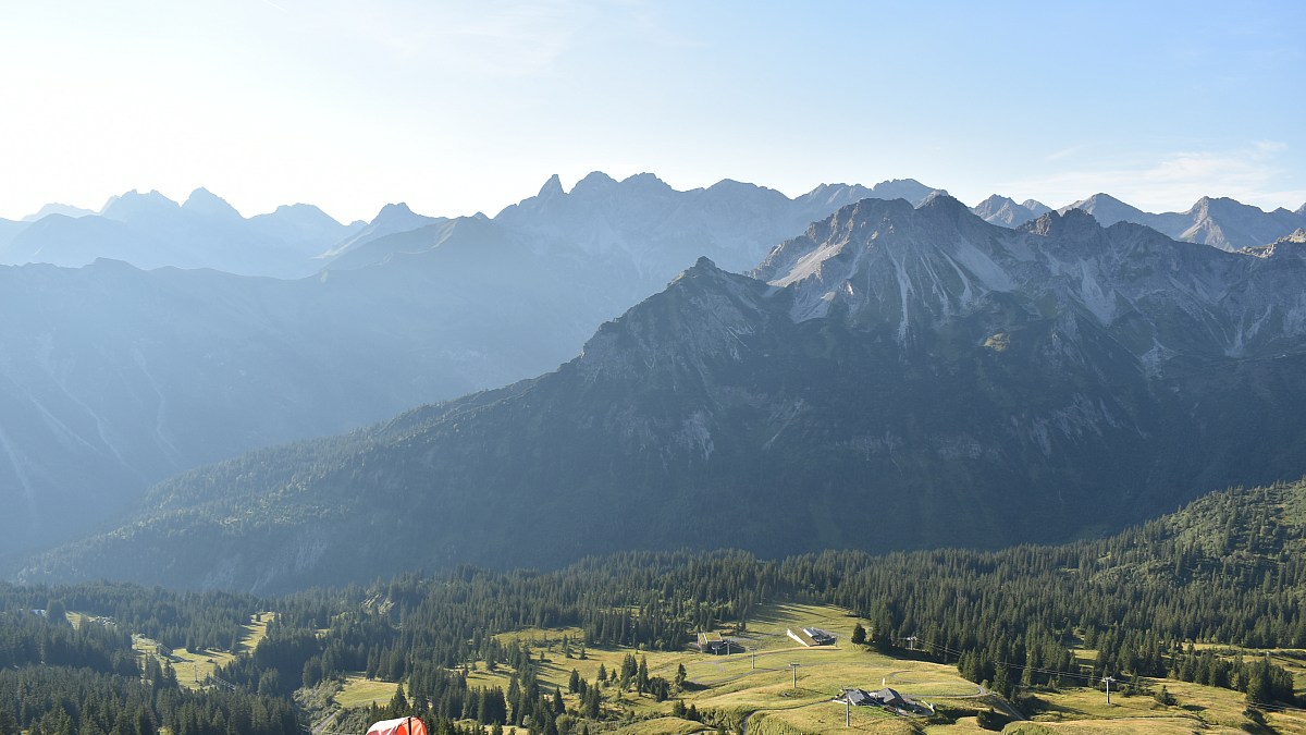 Fellhornbahn Gipfelstation - Oberstdorf - Blick nach Südosten - Foto ...