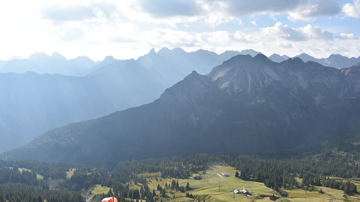 Fellhornbahn Gipfelstation - Oberstdorf - Blick nach Südosten - Foto ...