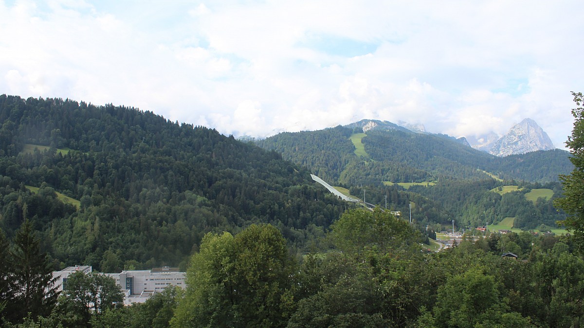 Gsteig - Blick zur Zugspitze - Foto-Webcam.eu