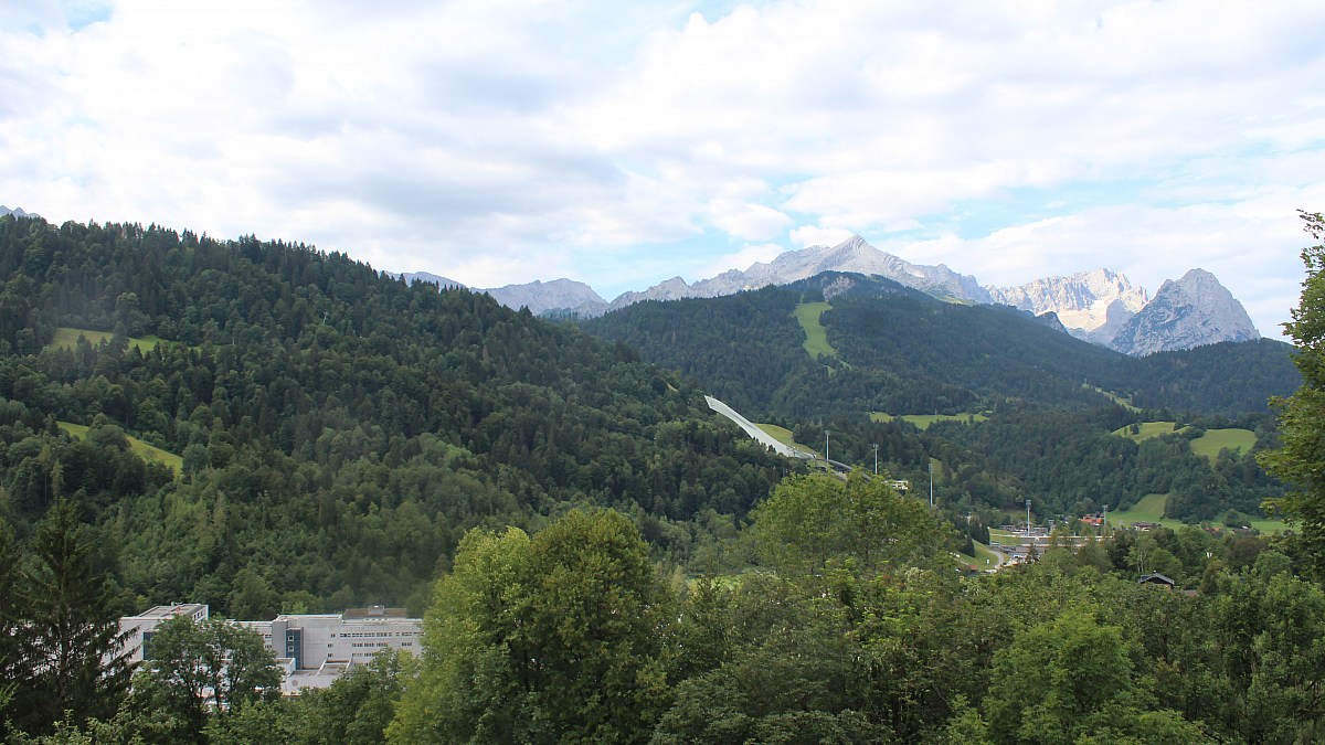 Gsteig - Blick zur Zugspitze - Foto-Webcam.eu