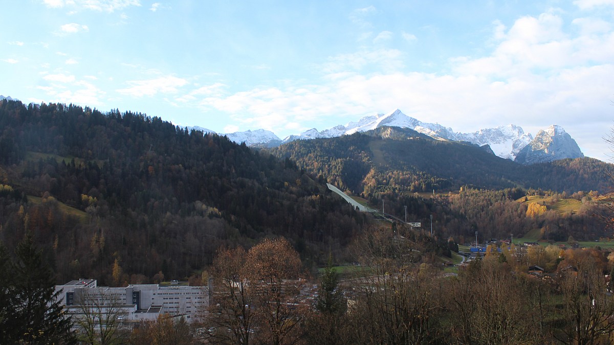 Gsteig - Blick zur Zugspitze - Foto-Webcam.eu