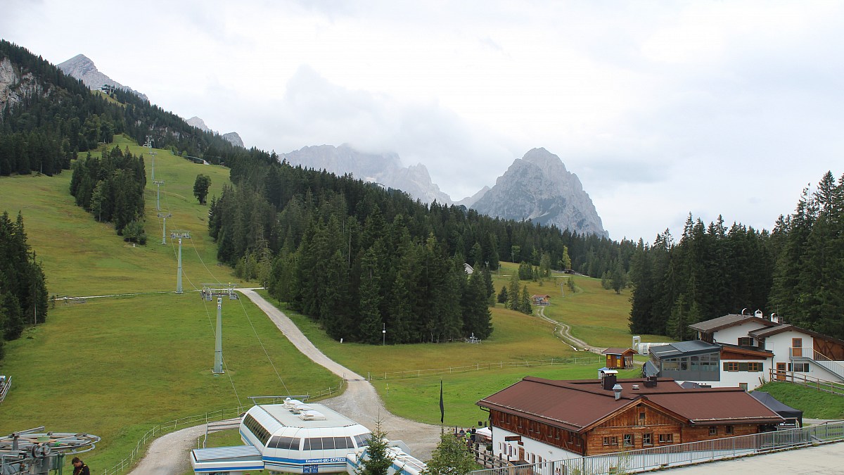 Hausberg - Garmisch-Classic - Blick nach Südwesten - Foto-Webcam.eu