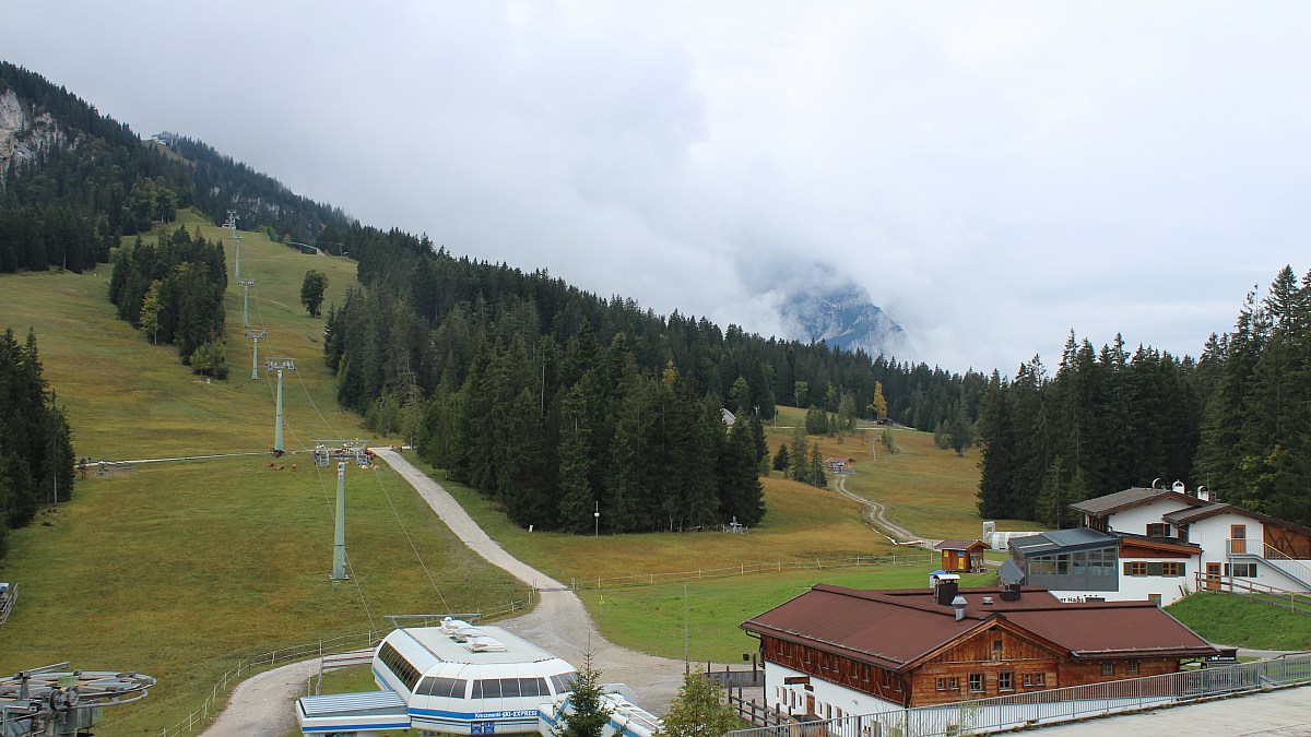 Hausberg - Garmisch-Classic - Blick nach Südwesten - Foto-Webcam.eu