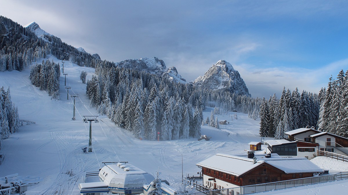 Hausberg - Garmisch-Classic - Blick nach Südwesten - Foto-Webcam.eu