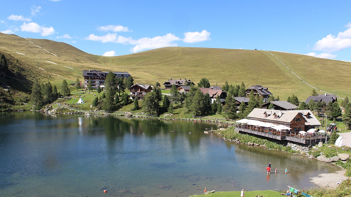 Falkertsee - Blick nach Norden zum Heidi-Hotel - Foto-Webcam.eu
