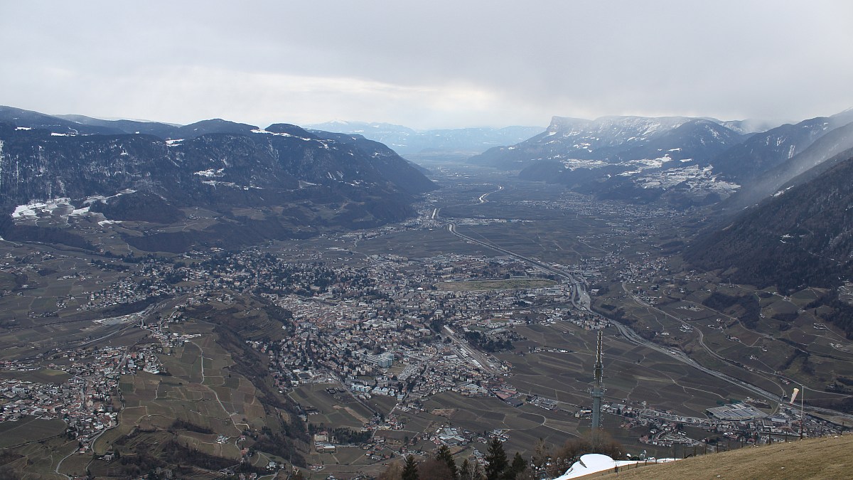 Berggasthaus Hochmuth - Dorf Tirol / Meran - Blick nach Südosten - Foto ...