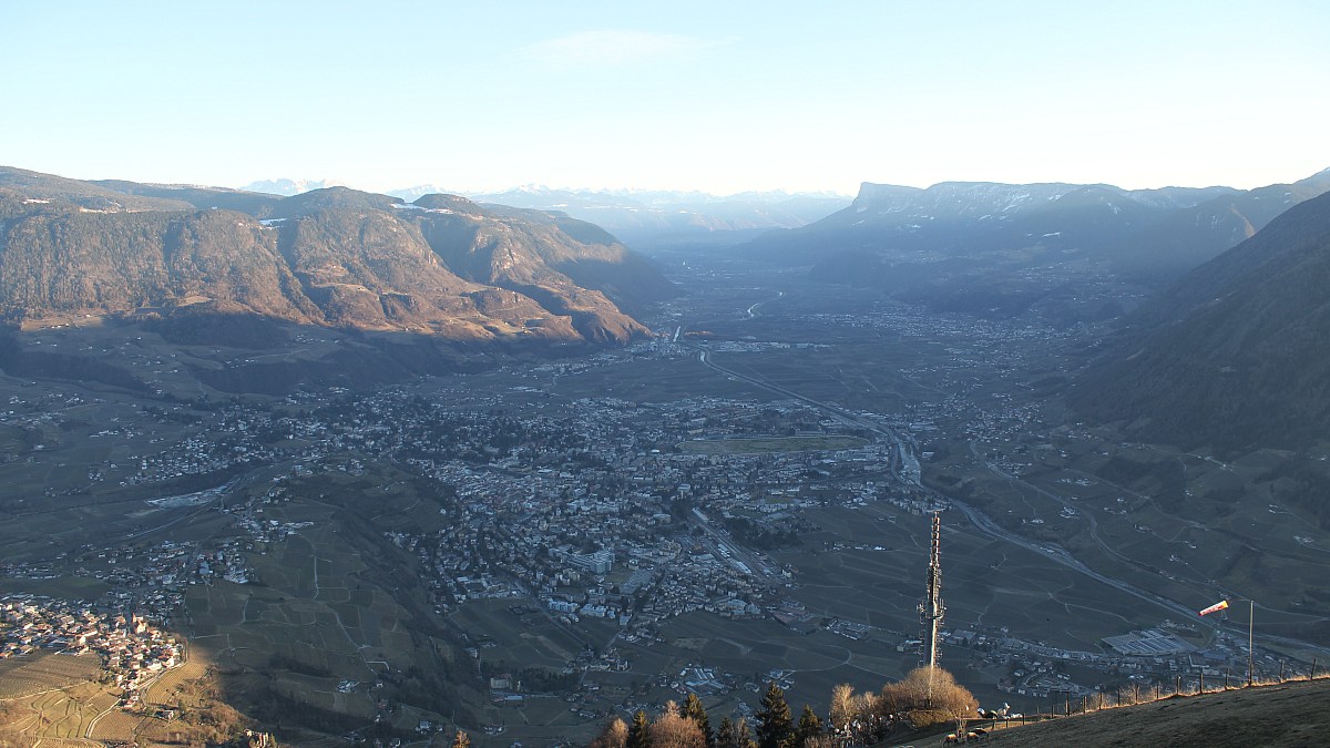 Berggasthaus Hochmuth - Dorf Tirol / Meran - Blick nach Südosten - Foto ...