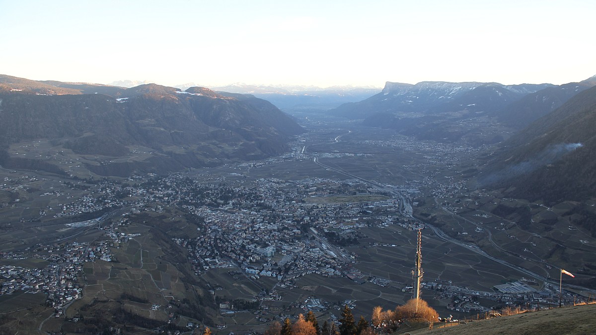 Berggasthaus Hochmuth - Dorf Tirol / Meran - Blick nach Südosten - Foto ...