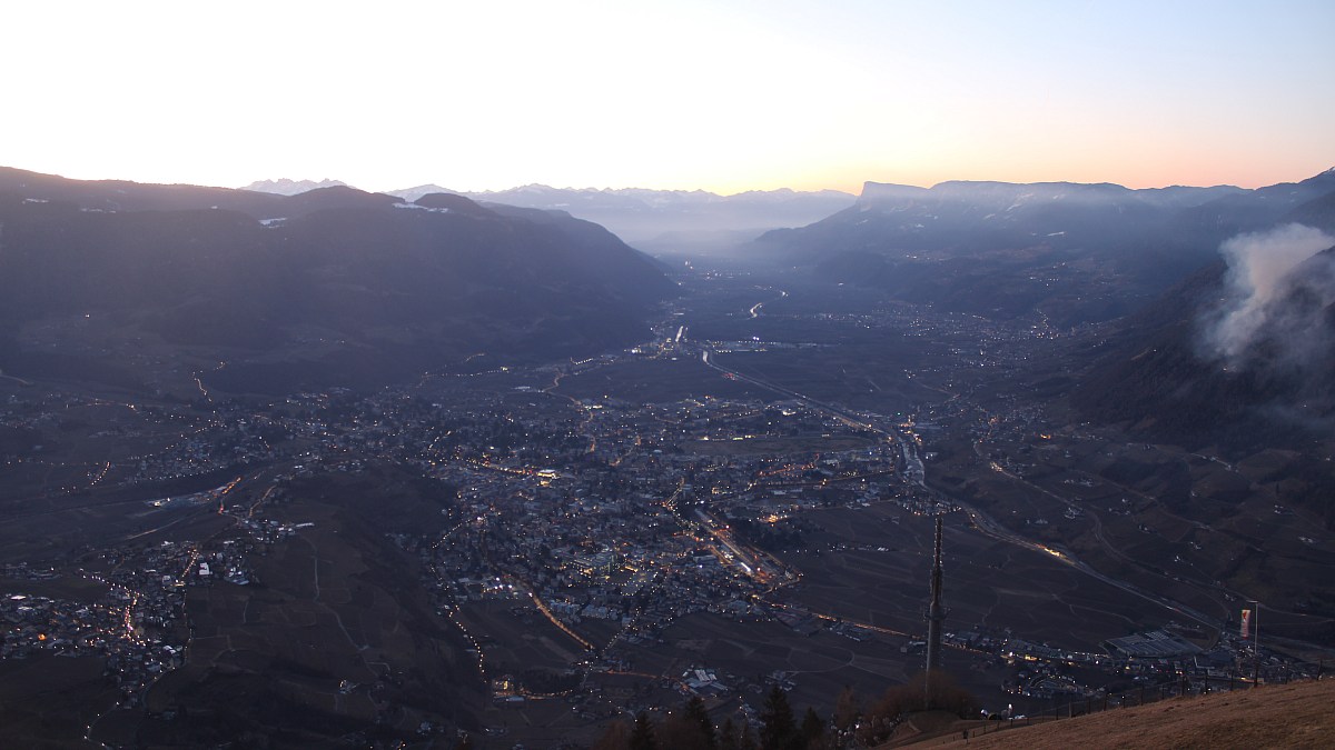 Berggasthaus Hochmuth - Dorf Tirol / Meran - Blick nach Südosten - Foto ...