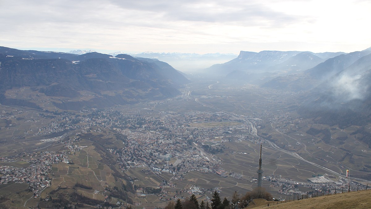 Berggasthaus Hochmuth - Dorf Tirol / Meran - Blick nach Südosten - Foto ...