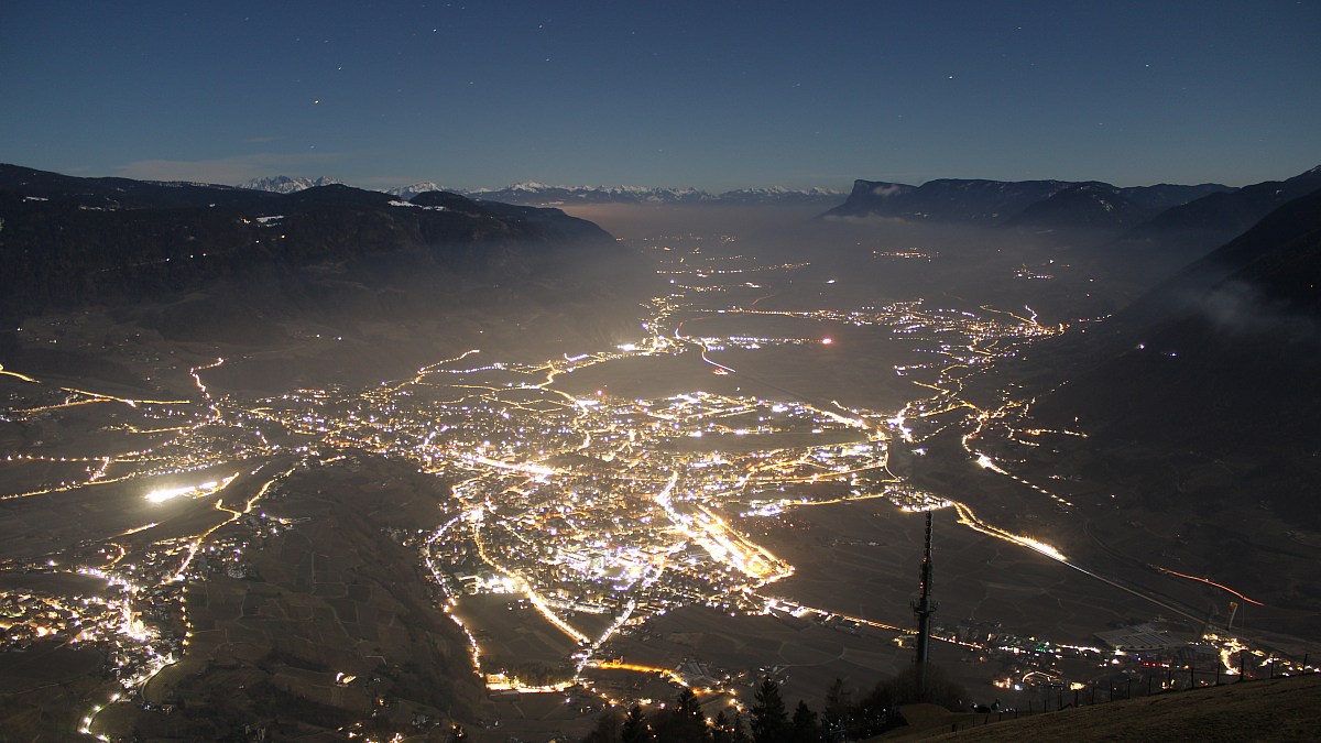 Berggasthaus Hochmuth - Dorf Tirol / Meran - Blick nach Südosten - Foto ...
