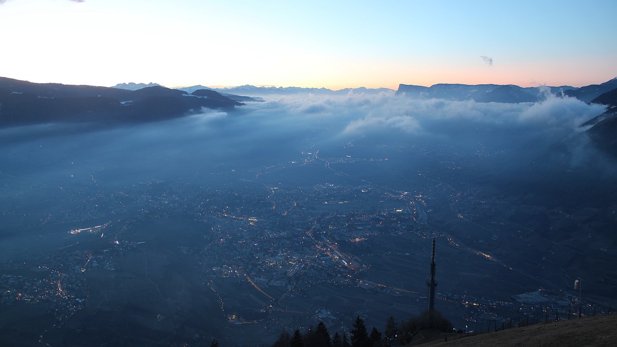Berggasthaus Hochmuth - Dorf Tirol / Meran - Blick nach Südosten - Foto ...