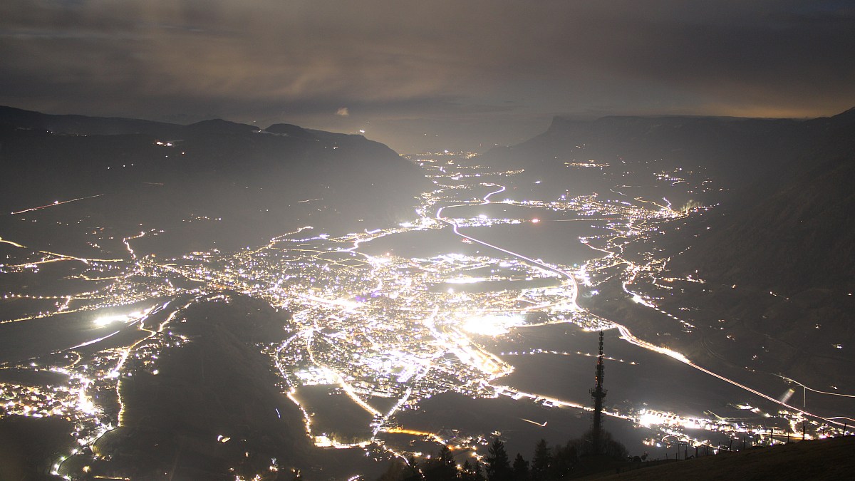Berggasthaus Hochmuth - Dorf Tirol / Meran - Blick nach Südosten - Foto ...