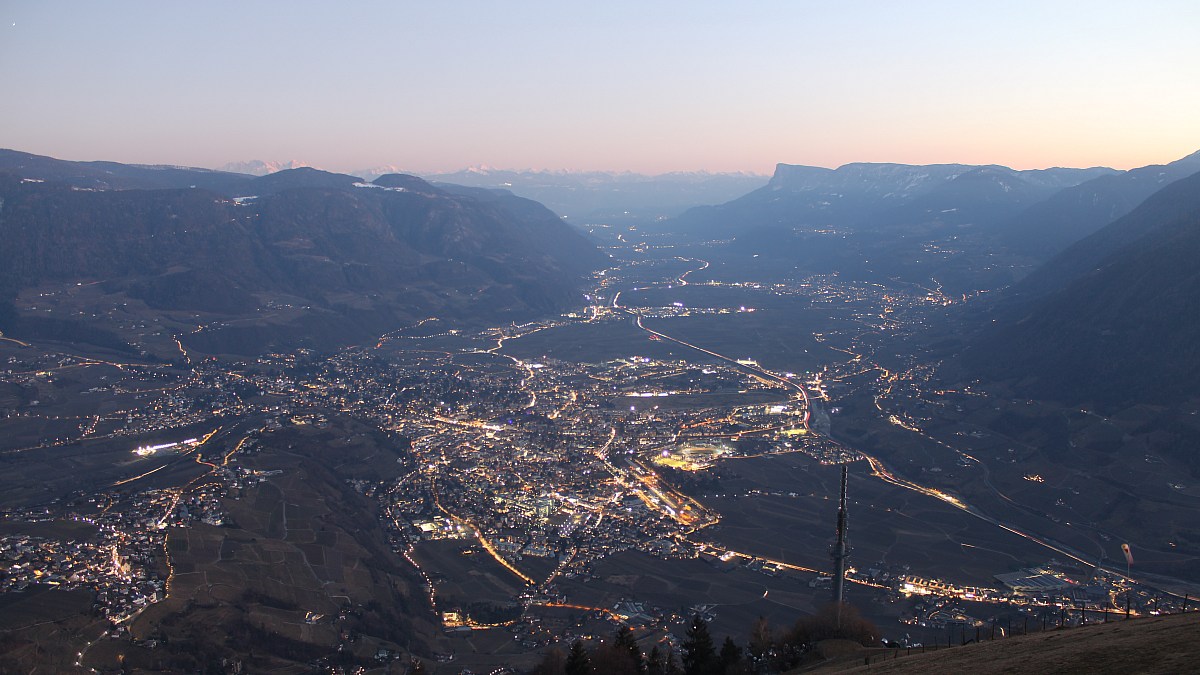 Berggasthaus Hochmuth - Dorf Tirol / Meran - Blick nach Südosten - Foto ...