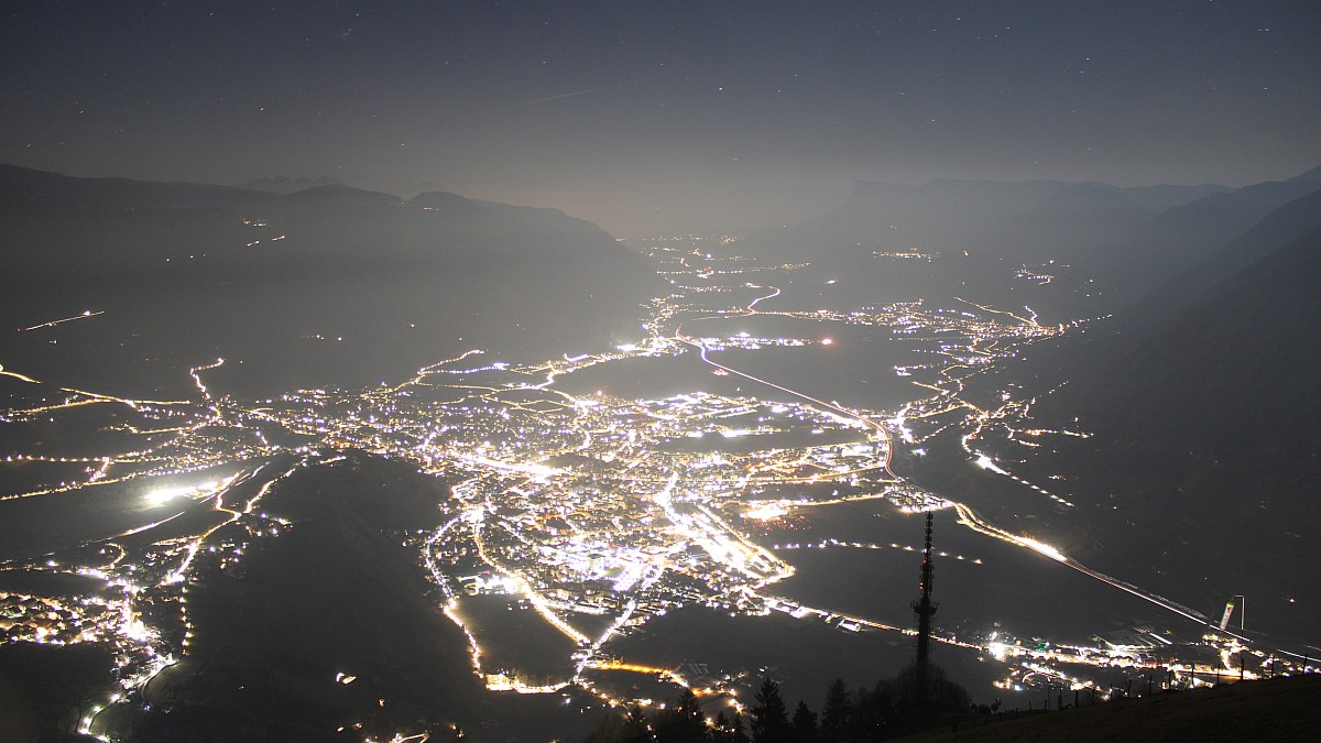 Berggasthaus Hochmuth - Dorf Tirol / Meran - Blick nach Südosten - Foto ...