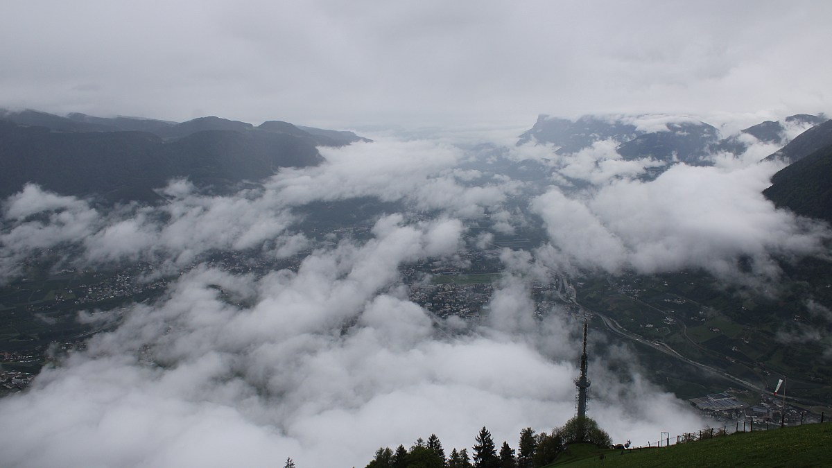 Berggasthaus Hochmuth - Dorf Tirol / Meran - Blick nach Südosten - Foto ...