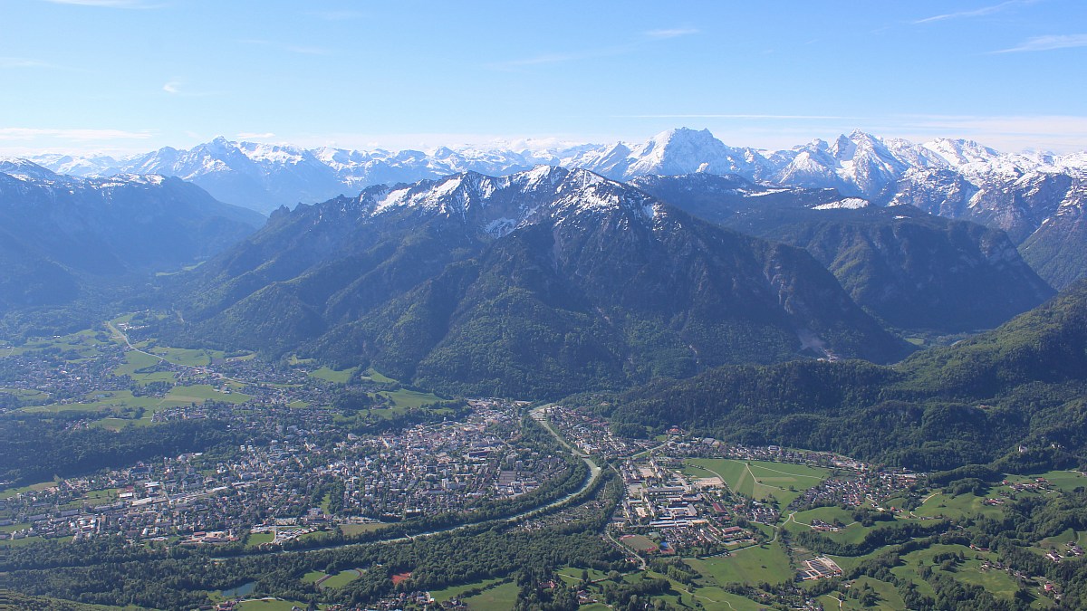 Reichenhaller Haus am Hochstaufen - Blick über Bad Reichenhall nach ...