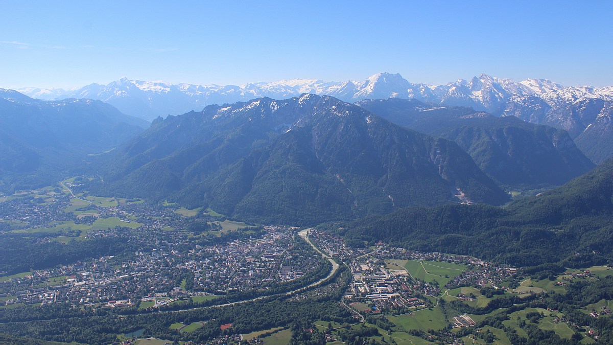 Reichenhaller Haus am Hochstaufen - Blick über Bad Reichenhall nach ...
