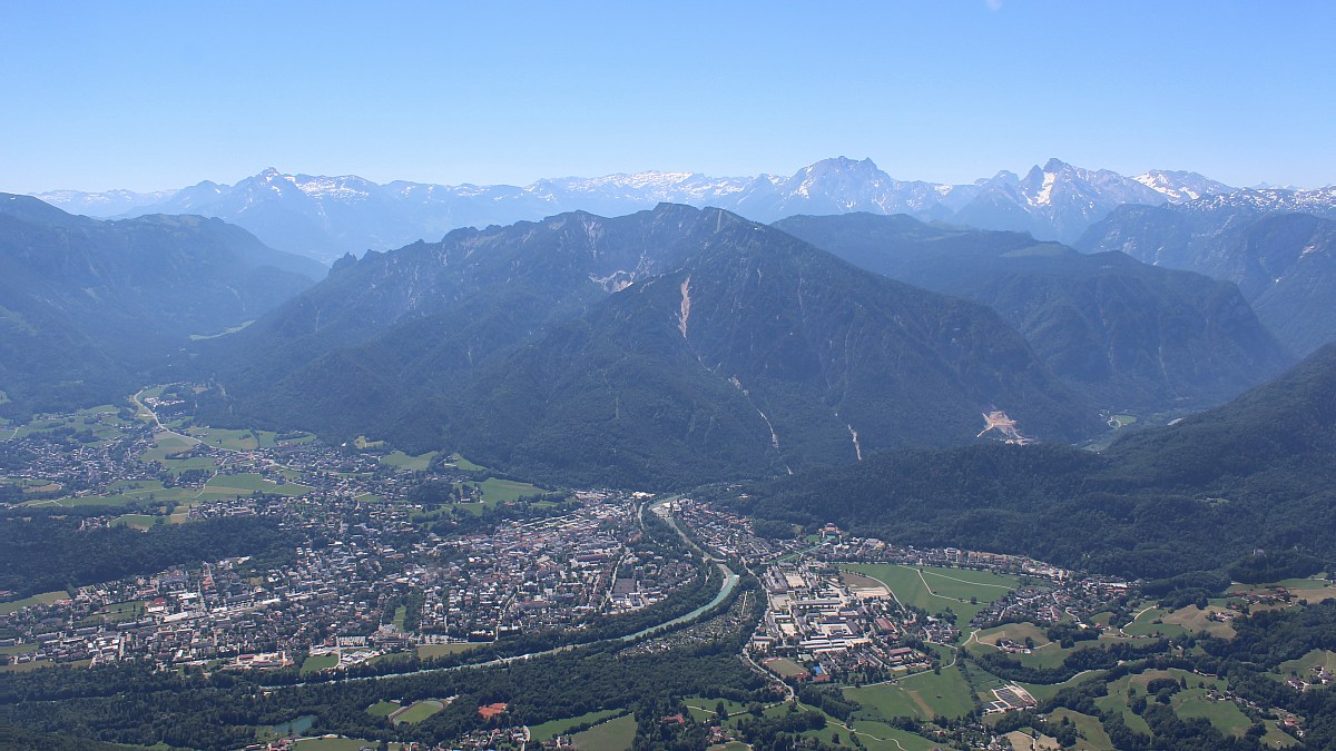 Reichenhaller Haus am Hochstaufen - Blick über Bad Reichenhall nach ...
