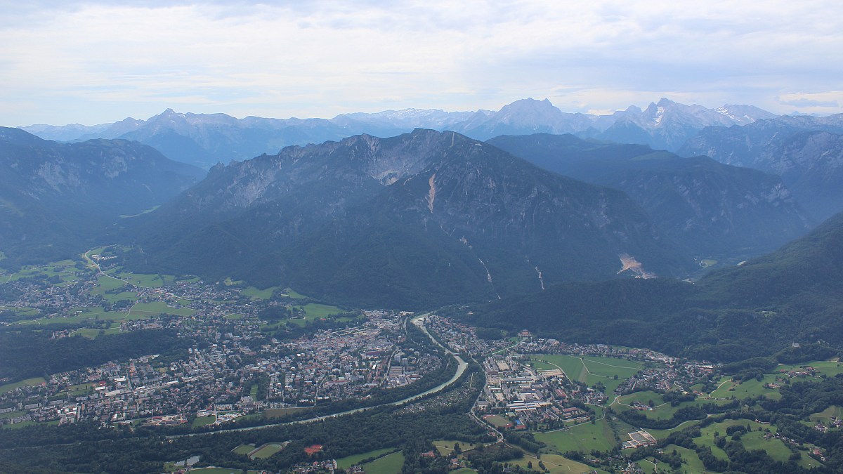 Reichenhaller Haus am Hochstaufen - Blick über Bad Reichenhall nach ...