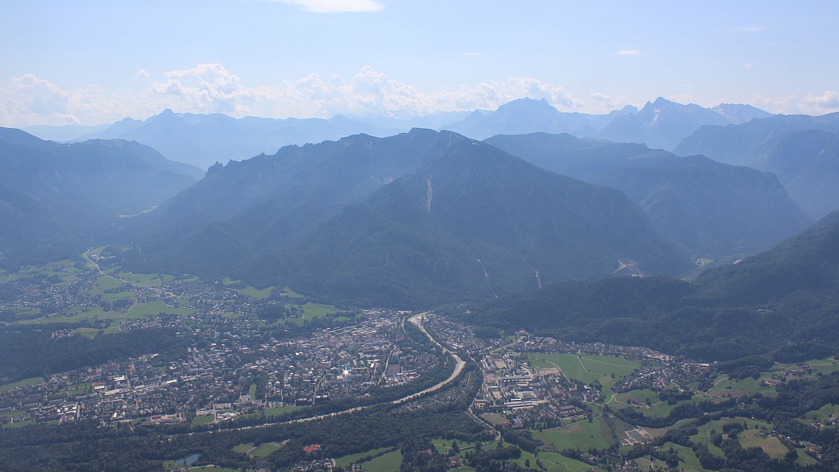 Reichenhaller Haus am Hochstaufen - Blick über Bad Reichenhall nach ...