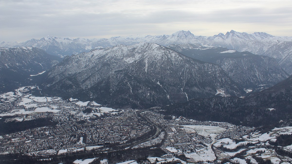 Reichenhaller Haus am Hochstaufen - Blick über Bad Reichenhall nach ...