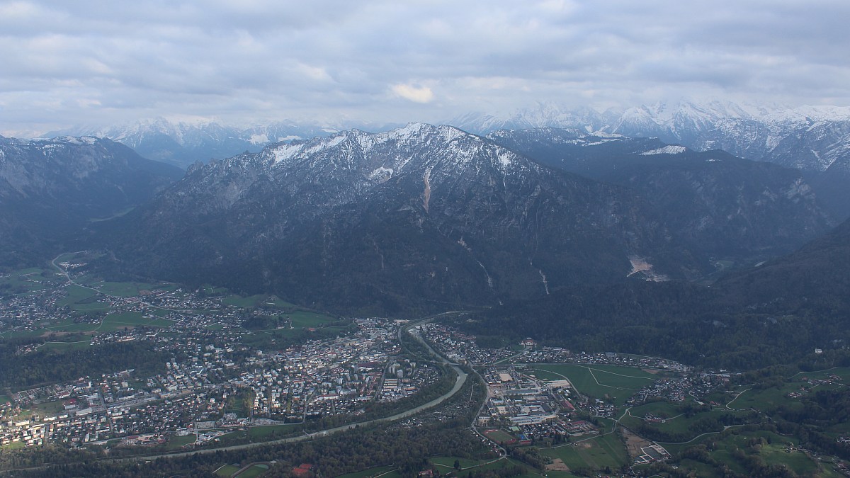 Reichenhaller Haus am Hochstaufen - Blick über Bad Reichenhall nach ...