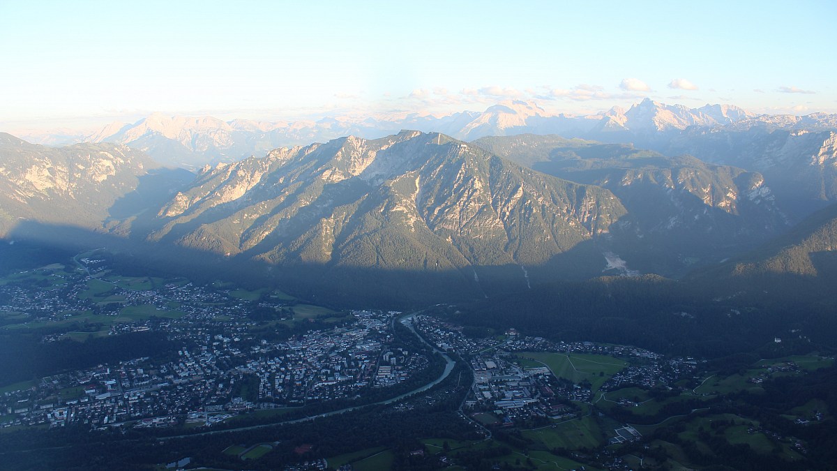 Reichenhaller Haus am Hochstaufen - Blick über Bad Reichenhall nach ...