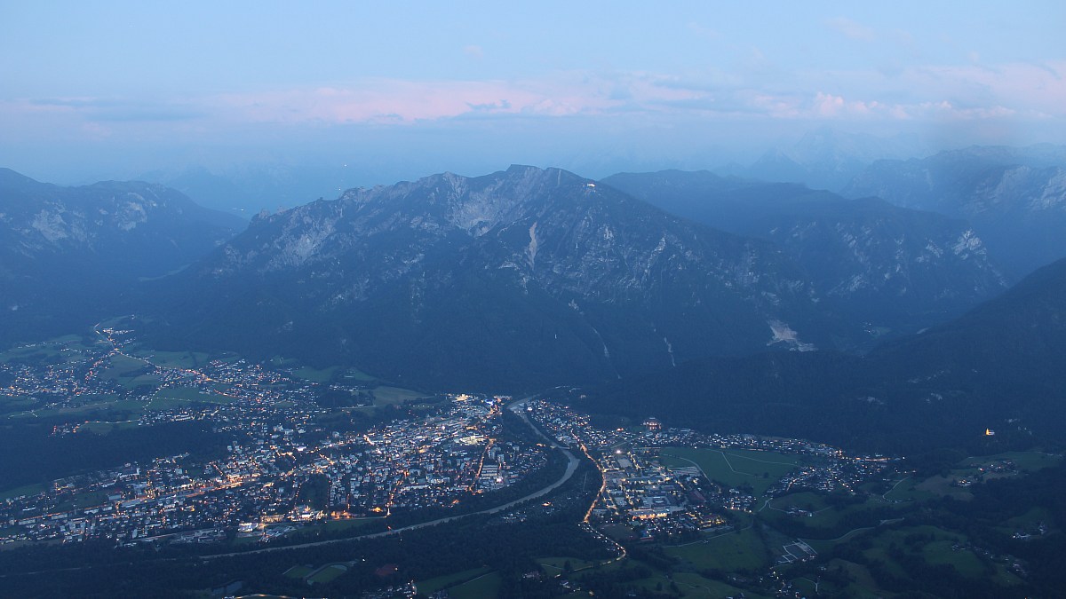 Reichenhaller Haus am Hochstaufen - Blick über Bad Reichenhall nach ...