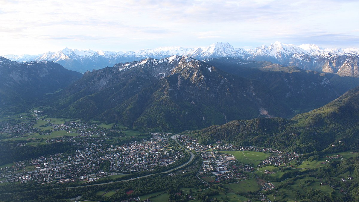 Reichenhaller Haus am Hochstaufen - Blick über Bad Reichenhall nach ...