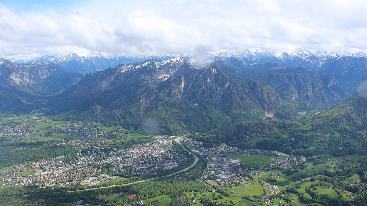 Reichenhaller Haus am Hochstaufen - Blick über Bad Reichenhall nach ...