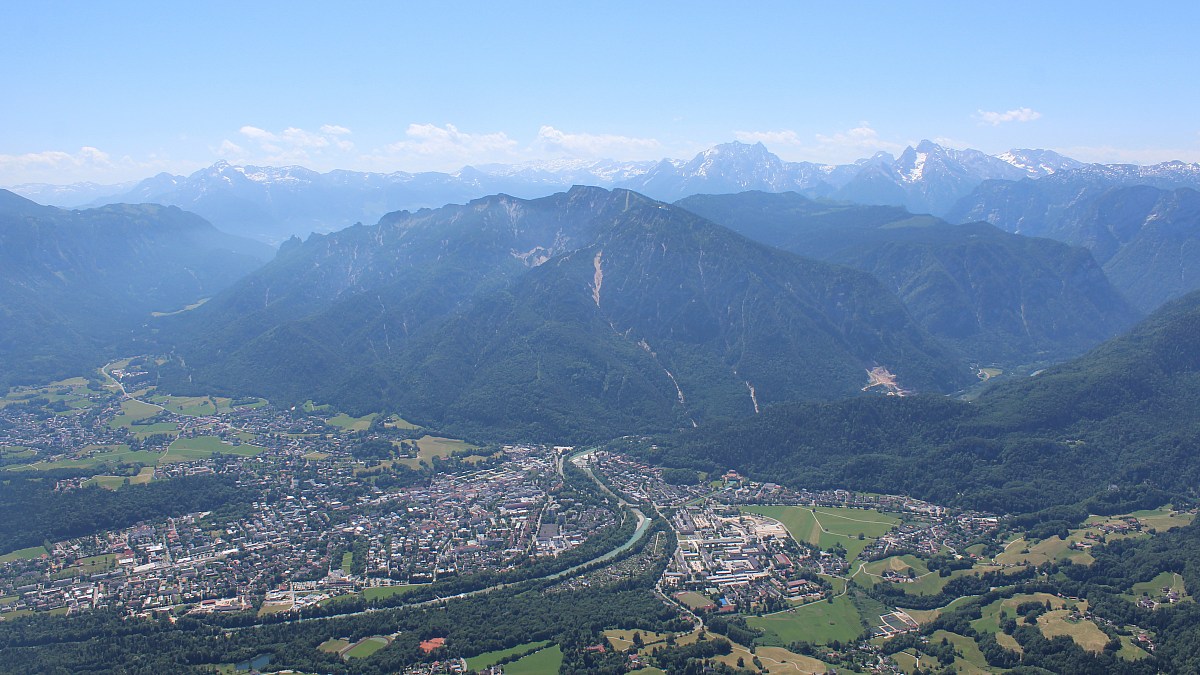 Reichenhaller Haus am Hochstaufen - Blick über Bad Reichenhall nach ...