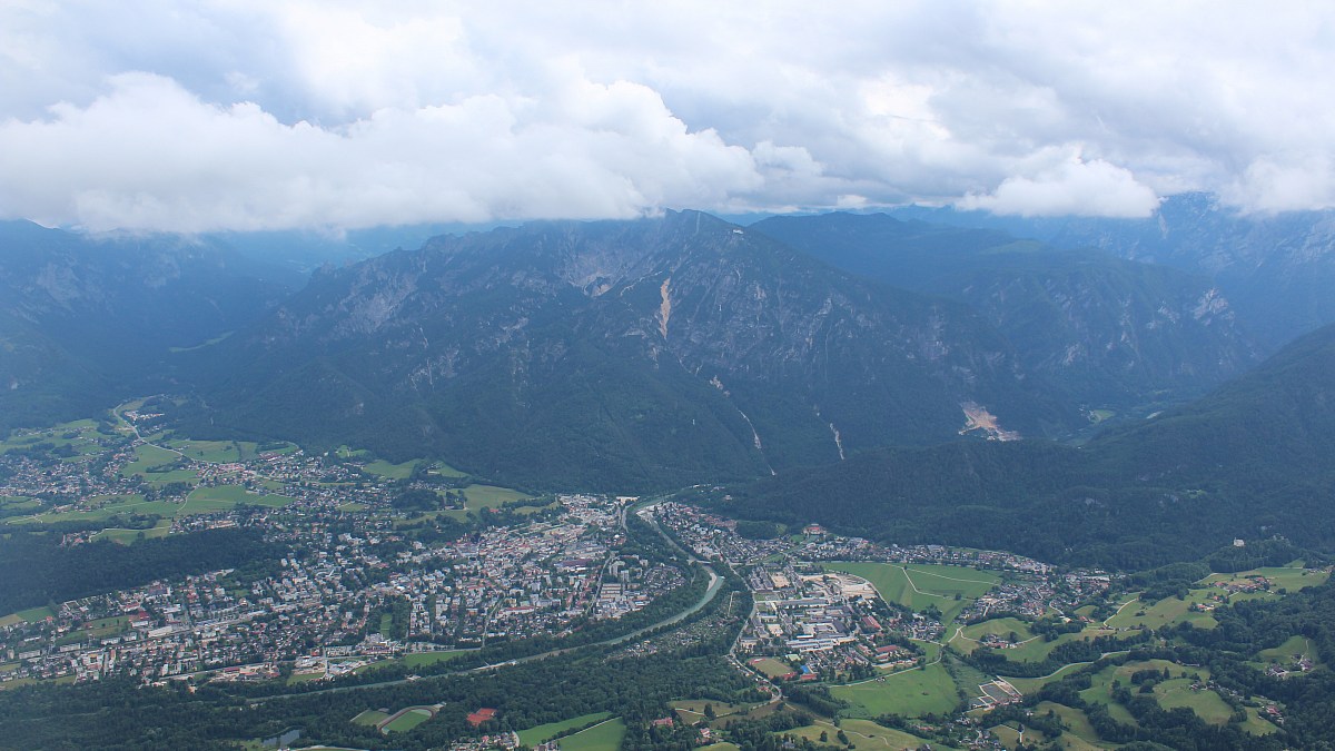 Reichenhaller Haus am Hochstaufen - Blick über Bad Reichenhall nach ...