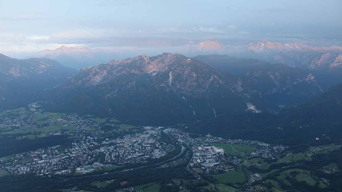 Reichenhaller Haus am Hochstaufen - Blick über Bad Reichenhall nach ...