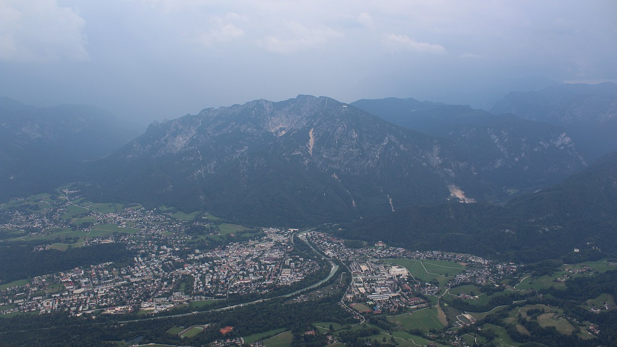 Reichenhaller Haus am Hochstaufen - Blick über Bad Reichenhall nach ...