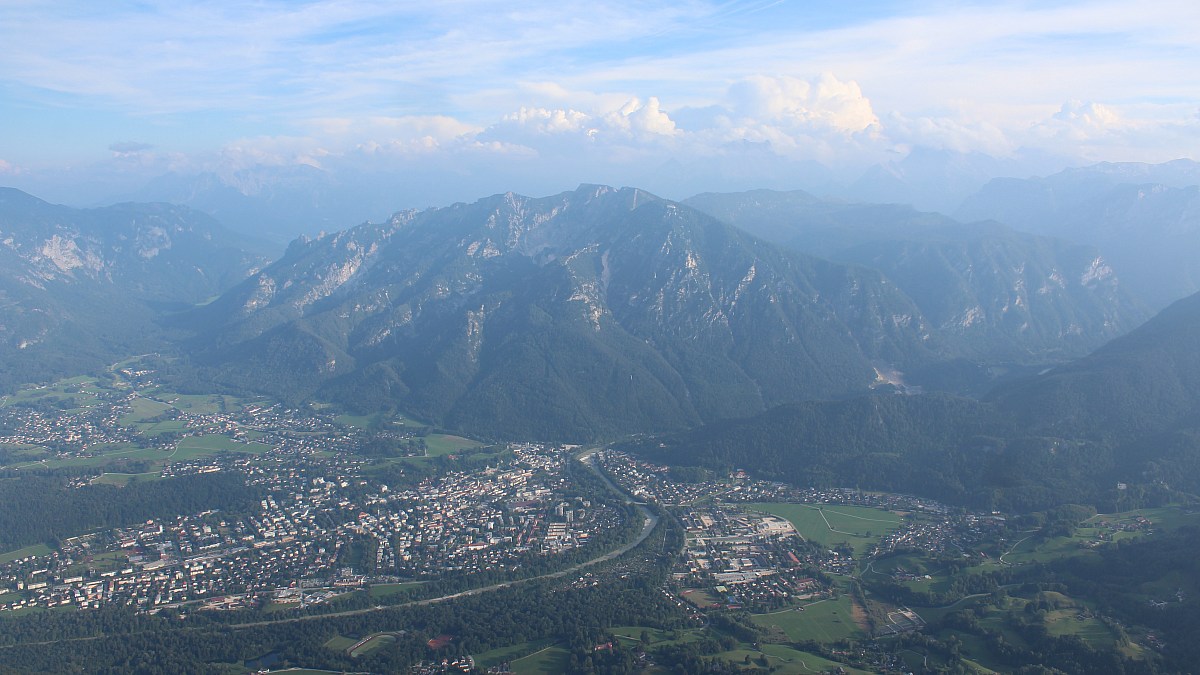Reichenhaller Haus am Hochstaufen - Blick über Bad Reichenhall nach ...