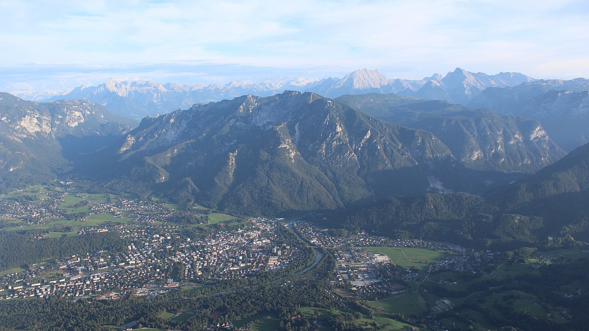 Reichenhaller Haus am Hochstaufen - Blick über Bad Reichenhall nach ...