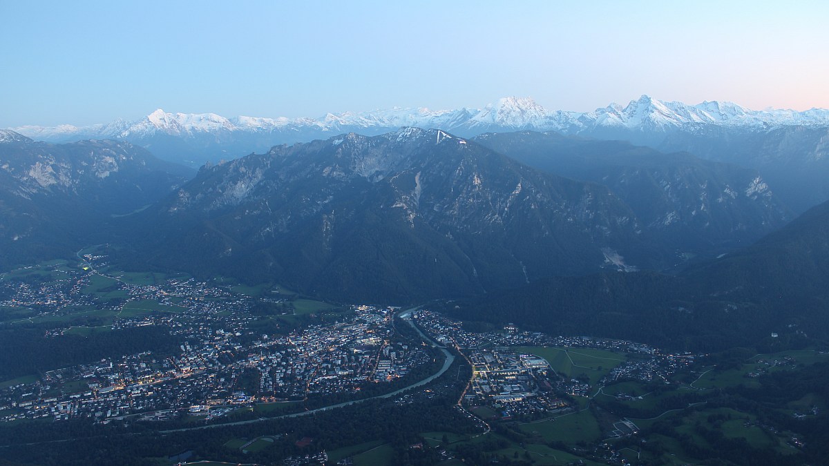 Reichenhaller Haus am Hochstaufen - Blick über Bad Reichenhall nach ...