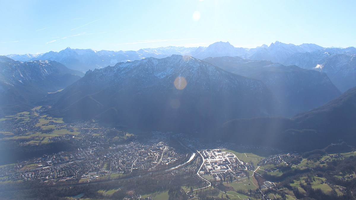 Reichenhaller Haus am Hochstaufen - Blick über Bad Reichenhall nach ...