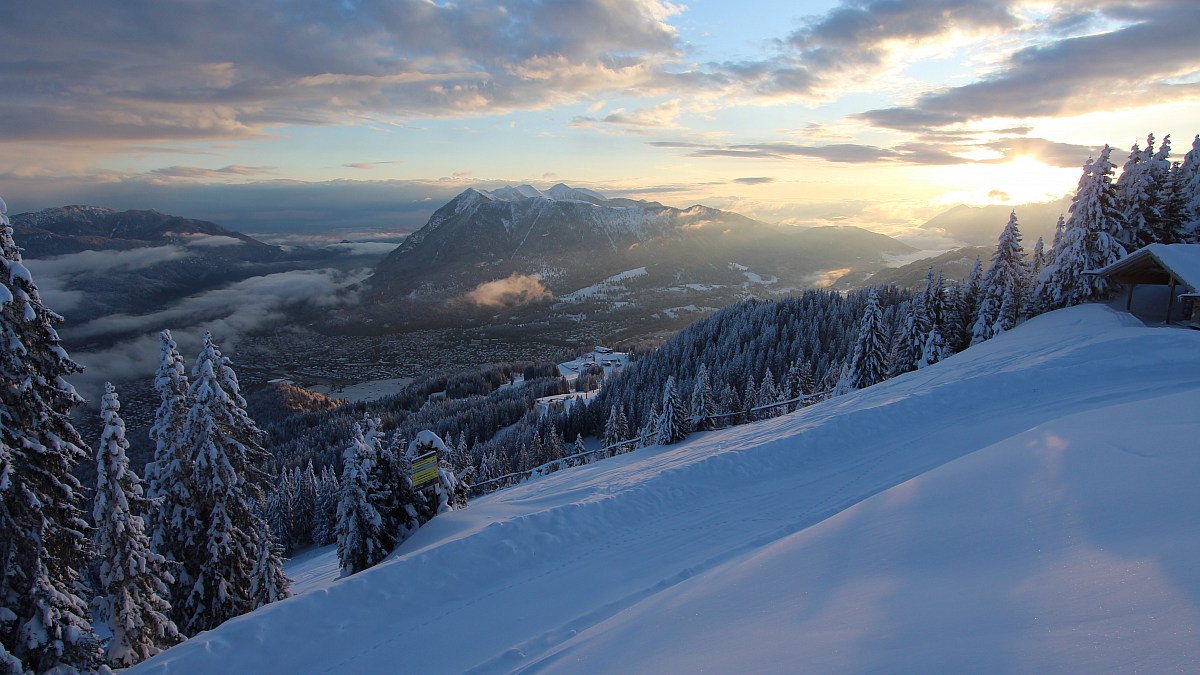 Kandahar-Express am Kreuzjoch - Garmisch-Classic - Blick nach Nordosten - Foto-Webcam.eu