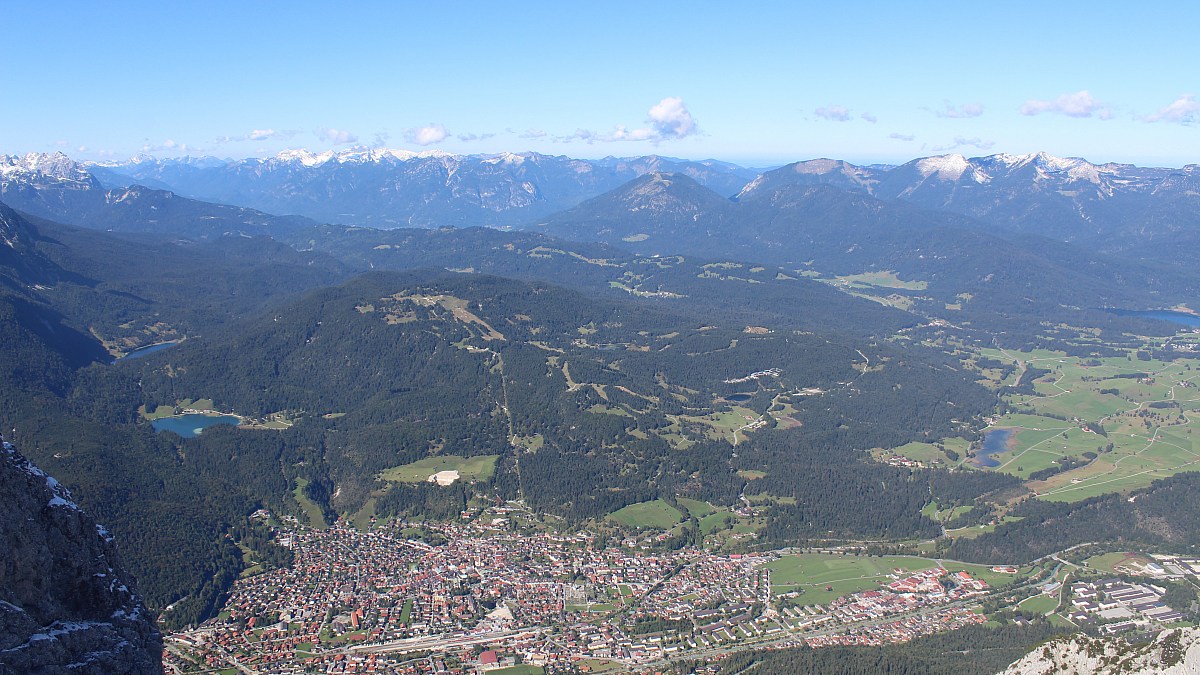 Karwendelbahn - Mittenwald - Blick nach Nordwesten - Foto-Webcam.eu