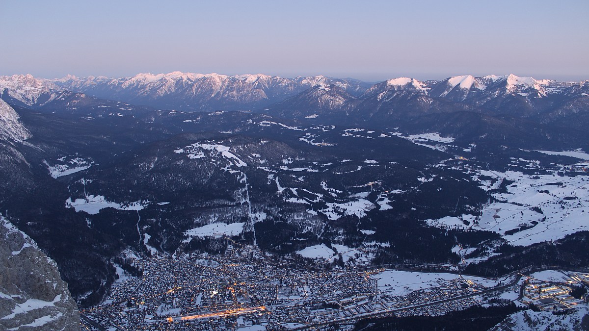 Karwendelbahn - Mittenwald - Blick nach Nordwesten - Foto-Webcam.eu